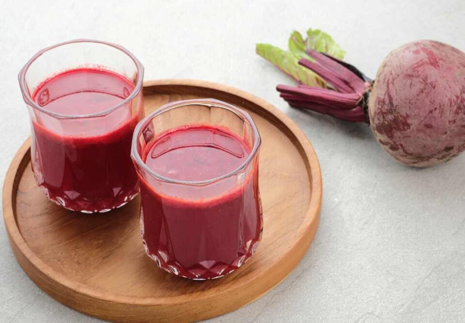 Can Beetroot Be Eaten Raw? - Eat Your Beets
