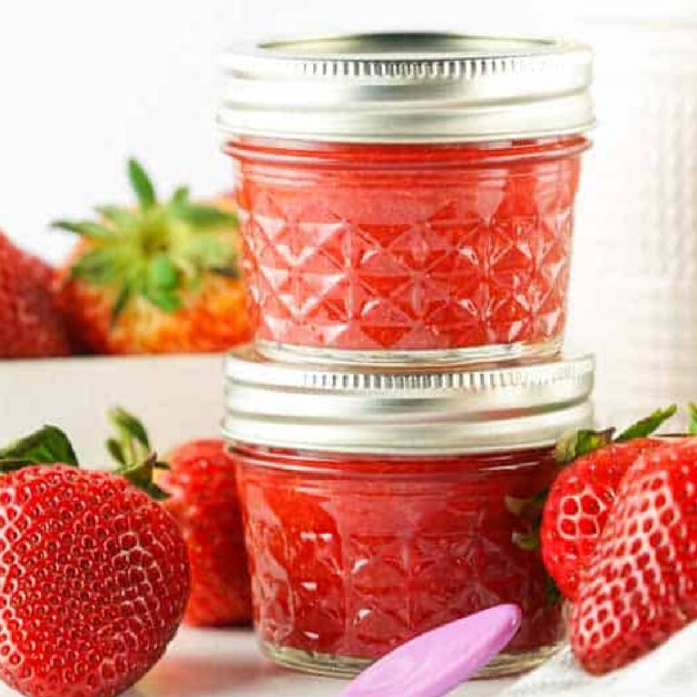 Easy Banana Puree Recipe - Eat Your Beets